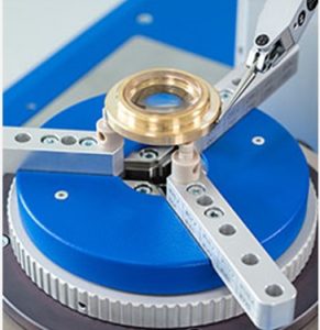 Manual lens barrel alignment with OptiCentric® - Prolog Optics